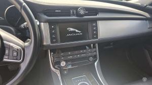 Violet Jaguar XF 2016 in Taurage, with an engine capacity of 2.00 L and mileage of 140 thousand km for 4500 €, photo 8 on AUTOMOTO.COM.LV