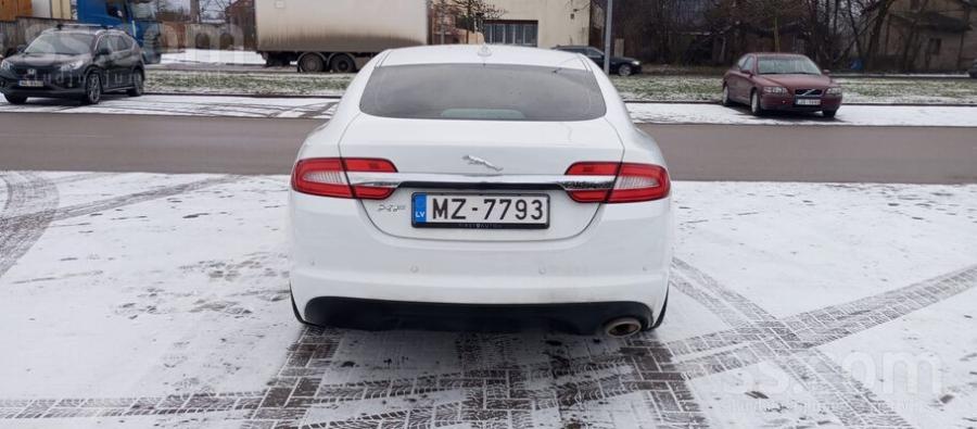 Balts Jaguar XF 2013 Rīga, ar dzinēja tilpumu 2.20 L un nobraukumu 0 tūkst. km par 6500 €, foto 4 vietnē AUTOMOTO.COM.LV
