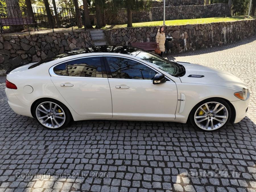 Balts Jaguar XF 2008 Tallina, ar dzinēja tilpumu 2.70 L un nobraukumu 321 tūkst. km par 7200 €, foto 14 vietnē AUTOMOTO.COM.LV