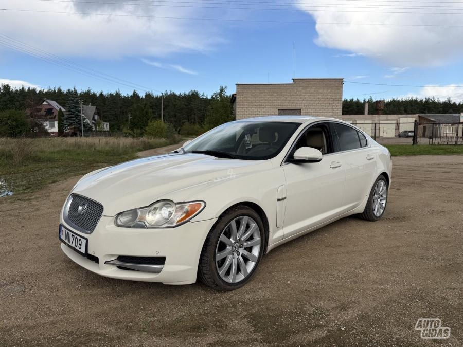 Balts Jaguar XF 2010 Ukmergė, ar dzinēja tilpumu 3.00 L un nobraukumu 212 tūkst. km par 4300 €, foto 1 vietnē AUTOMOTO.COM.LV