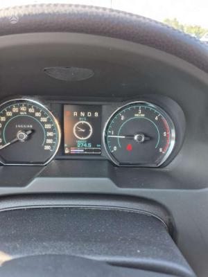 White Jaguar XF 2012 in Panevezys, with an engine capacity of 2.18 L and mileage of 186 thousand km for 5900 €, photo 10 on AUTOMOTO.COM.LV