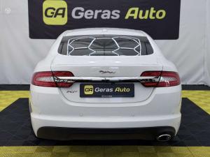 White Jaguar XF 2012 in Vilnius, with an engine capacity of 2.18 L and mileage of 287 thousand km for 7990 €, photo 6 on AUTOMOTO.COM.LV