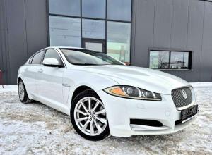 White Jaguar XF 2013 in Siauliai, with an engine capacity of 2.00 L and mileage of 200 thousand km for 8300 €, photo 10 on AUTOMOTO.COM.LV