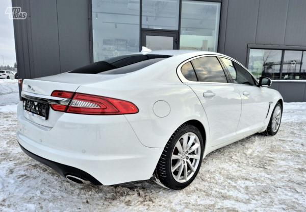 Balts Jaguar XF 2013 Šauļi, ar dzinēja tilpumu 2.00 L un nobraukumu 200 tūkst. km par 8300 €, foto 8 vietnē AUTOMOTO.COM.LV