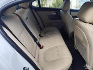 White Jaguar XF 2013 in Siauliai, with an engine capacity of 2.00 L and mileage of 200 thousand km for 7900 €, photo 20 on AUTOMOTO.COM.LV
