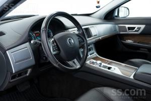 Balts Jaguar XF 2013 Rīga, ar dzinēja tilpumu 3.00 L un nobraukumu 233 tūkst. km par 6900 €, foto 6 vietnē AUTOMOTO.COM.LV