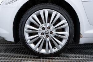 Balts Jaguar XF 2013 Rīga, ar dzinēja tilpumu 3.00 L un nobraukumu 233 tūkst. km par 6900 €, foto 12 vietnē AUTOMOTO.COM.LV