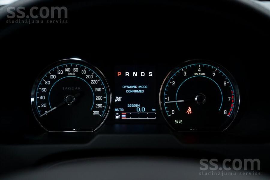 Balts Jaguar XF 2013 Rīga, ar dzinēja tilpumu 3.00 L un nobraukumu 233 tūkst. km par 6900 €, foto 14 vietnē AUTOMOTO.COM.LV