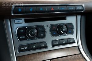 Balts Jaguar XF 2013 Rīga, ar dzinēja tilpumu 3.00 L un nobraukumu 233 tūkst. km par 6900 €, foto 17 vietnē AUTOMOTO.COM.LV
