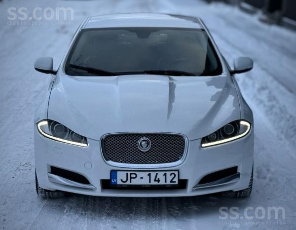 Balts Jaguar XF 2014 Rīga, ar dzinēja tilpumu 2.00 L un nobraukumu 161 tūkst. km par 12500 €, foto 1 vietnē AUTOMOTO.COM.LV
