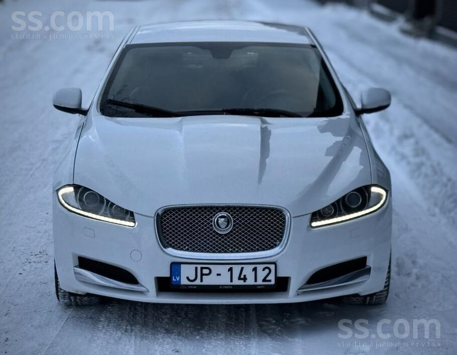 Balts Jaguar XF 2014 Rīga, ar dzinēja tilpumu 2.00 L un nobraukumu 161 tūkst. km par 12500 €, foto 1 vietnē AUTOMOTO.COM.LV