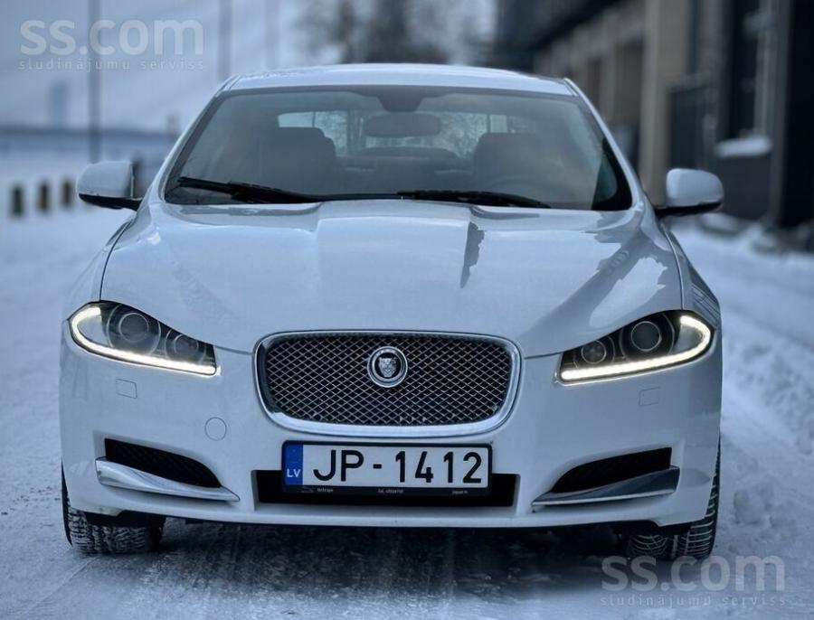 Balts Jaguar XF 2014 Rīga, ar dzinēja tilpumu 2.00 L un nobraukumu 161 tūkst. km par 12500 €, foto 2 vietnē AUTOMOTO.COM.LV