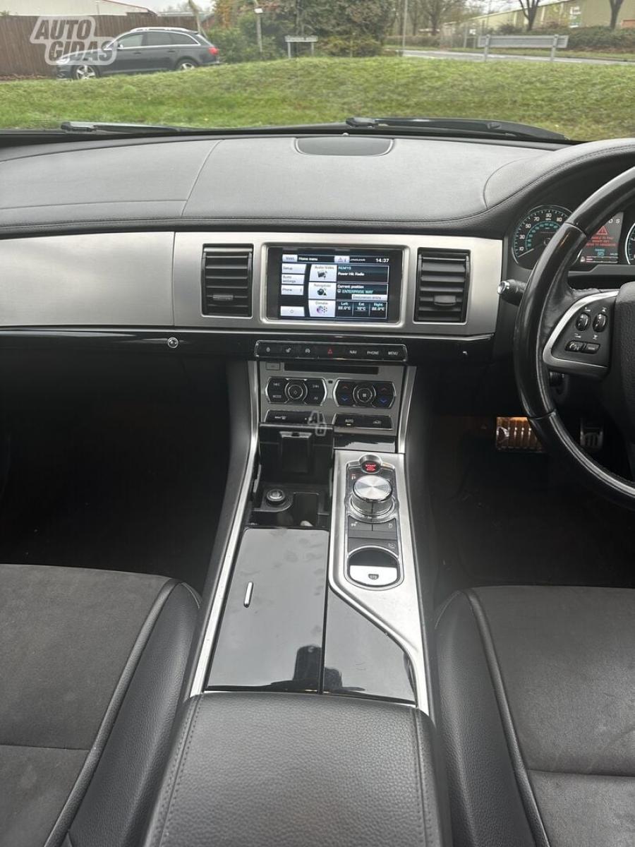 Balts Jaguar XF 2014 Klaipėda, ar dzinēja tilpumu 2.20 L un nobraukumu 130 tūkst. km par 3950 €, foto 5 vietnē AUTOMOTO.COM.LV