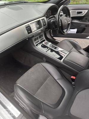 Balts Jaguar XF 2014 Klaipėda, ar dzinēja tilpumu 2.20 L un nobraukumu 130 tūkst. km par 3950 €, foto 7 vietnē AUTOMOTO.COM.LV
