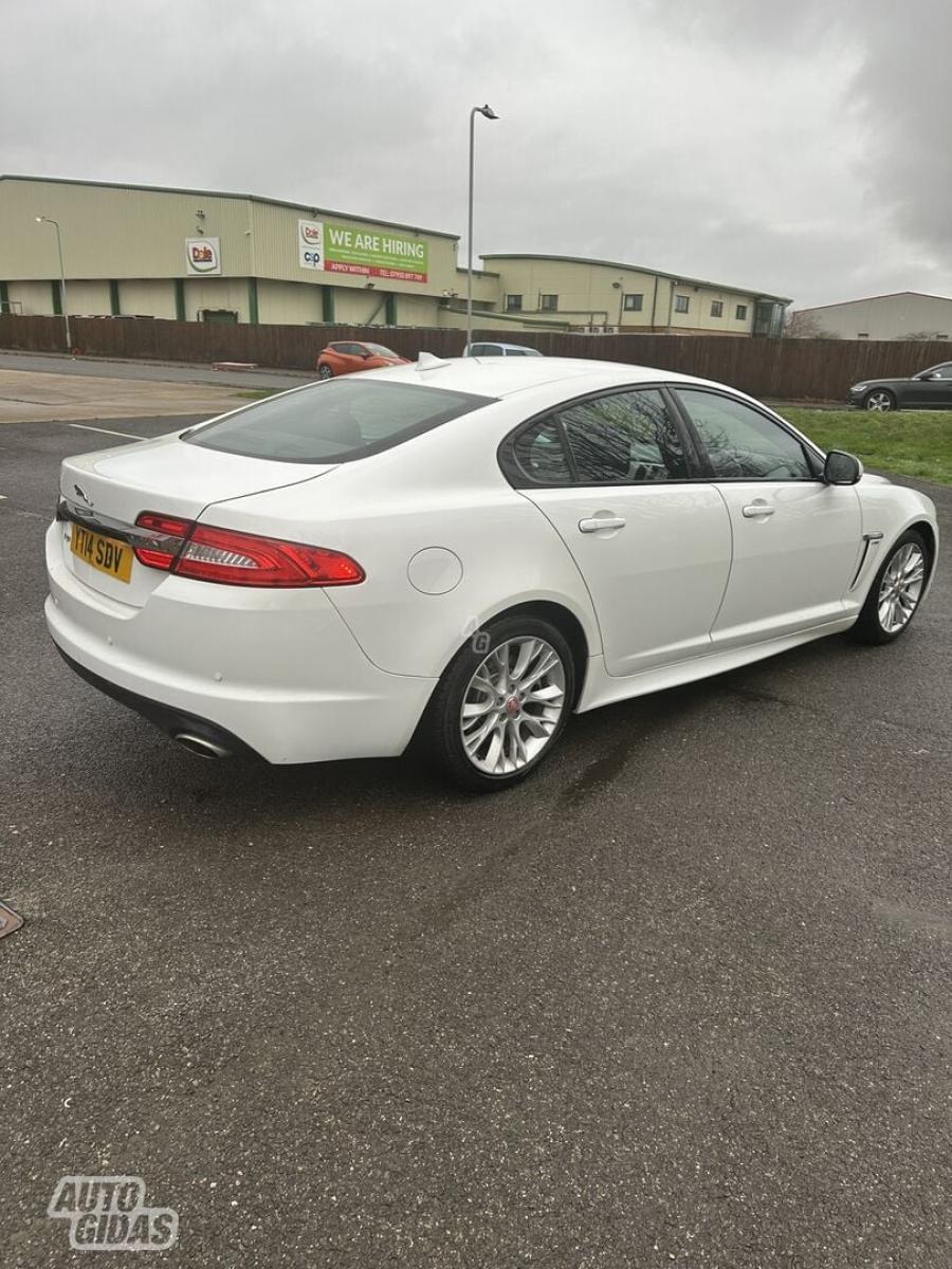 Balts Jaguar XF 2014 Klaipėda, ar dzinēja tilpumu 2.20 L un nobraukumu 130 tūkst. km par 3950 €, foto 10 vietnē AUTOMOTO.COM.LV