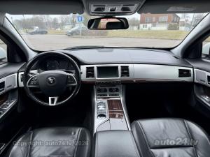 White Jaguar XF 2014 in Tallinn, with an engine capacity of 3.00 L and mileage of 143 thousand km for 12900 €, photo 17 on AUTOMOTO.COM.LV