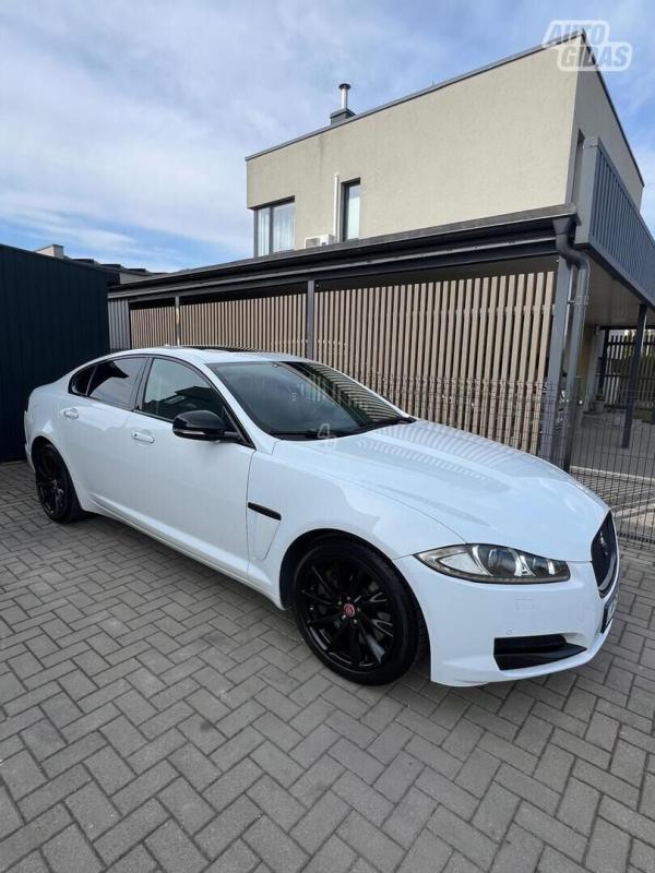 Balts Jaguar XF 2014 Kauņa, ar dzinēja tilpumu 2.00 L un nobraukumu 82 tūkst. km par 7500 €, foto 2 vietnē AUTOMOTO.COM.LV