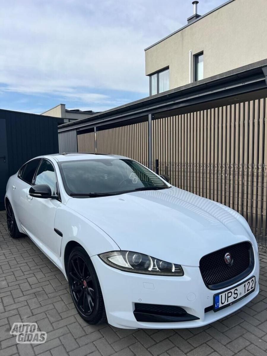 White Jaguar XF 2014 in Kaunas, with an engine capacity of 2.00 L and mileage of 82 thousand km for 7500 €, photo 4 on AUTOMOTO.COM.LV