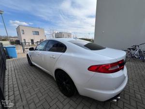 White Jaguar XF 2014 in Kaunas, with an engine capacity of 2.00 L and mileage of 82 thousand km for 7500 €, photo 8 on AUTOMOTO.COM.LV