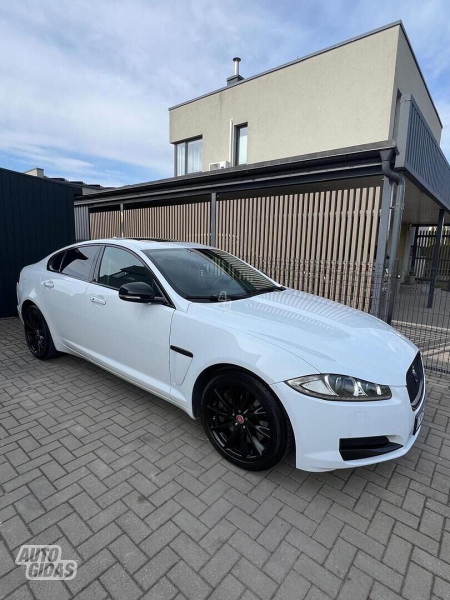 White Jaguar XF 2014 in Kaunas, with an engine capacity of 2.00 L and mileage of 82 thousand km for 7500 €, photo 10 on AUTOMOTO.COM.LV