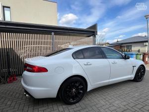 White Jaguar XF 2014 in Kaunas, with an engine capacity of 2.00 L and mileage of 82 thousand km for 7500 €, photo 12 on AUTOMOTO.COM.LV