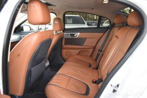 Balts Jaguar XF 2014 Kuldīga, ar dzinēja tilpumu 3.00 L un nobraukumu 0 tūkst. km par 16990 €, foto 7 vietnē AUTOMOTO.COM.LV