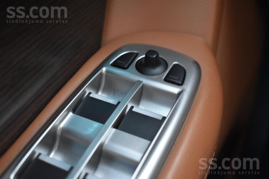 Balts Jaguar XF 2014 Kuldīga, ar dzinēja tilpumu 3.00 L un nobraukumu 0 tūkst. km par 16990 €, foto 18 vietnē AUTOMOTO.COM.LV