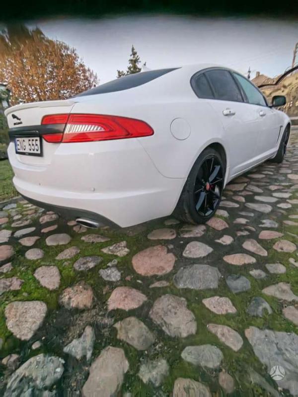 White Jaguar XF 2014 in Vilkaviskis, with an engine capacity of 2.00 L and mileage of 120 thousand km for 8900 €, photo 2 on AUTOMOTO.COM.LV