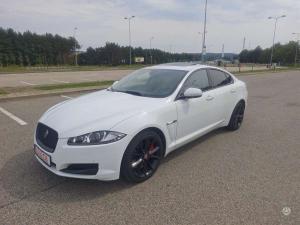 White Jaguar XF 2014 in Vilnius, with an engine capacity of 2.00 L and mileage of 124 thousand km for 7490 €, photo  on AUTOMOTO.COM.LV