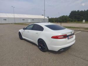 White Jaguar XF 2014 in Vilnius, with an engine capacity of 2.00 L and mileage of 124 thousand km for 7490 €, photo 5 on AUTOMOTO.COM.LV
