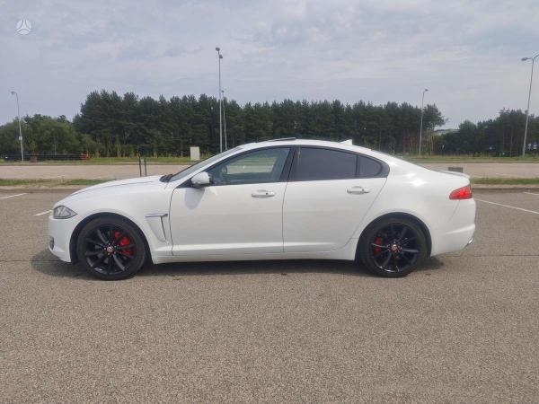 Balts Jaguar XF 2014 Viļņa, ar dzinēja tilpumu 2.00 L un nobraukumu 124 tūkst. km par 7490 €, foto 6 vietnē AUTOMOTO.COM.LV
