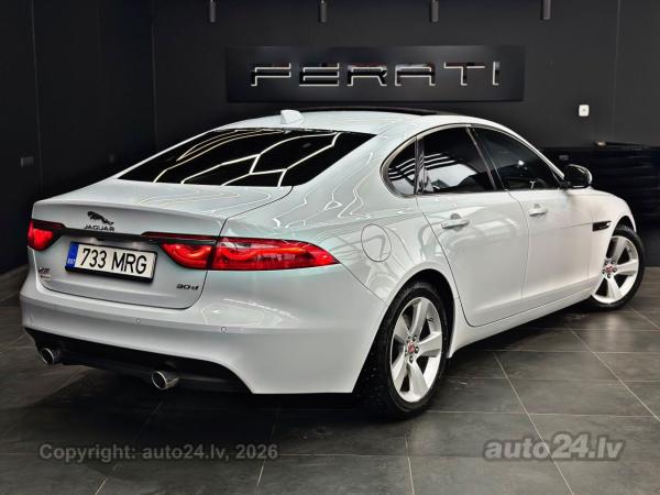 White Jaguar XF 2015 in Tallinn, with an engine capacity of 3.00 L and mileage of 113 thousand km for 16500 €, photo 2 on AUTOMOTO.COM.LV