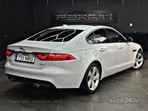 White Jaguar XF 2015 in Tallinn, with an engine capacity of 3.00 L and mileage of 113 thousand km for 16500 €, photo 2 on AUTOMOTO.COM.LV