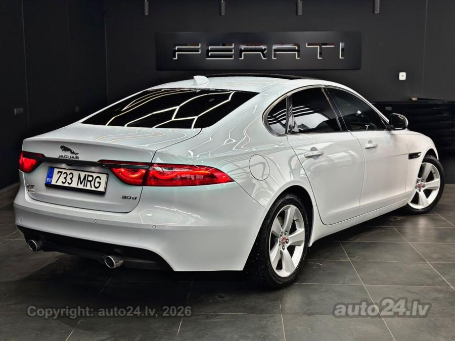 White Jaguar XF 2015 in Tallinn, with an engine capacity of 3.00 L and mileage of 113 thousand km for 16500 €, photo 2 on AUTOMOTO.COM.LV