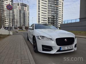 White Jaguar XF 2015 in Riga, with an engine capacity of 2.00 L and mileage of 195 thousand km for 8950 €, photo 3 on AUTOMOTO.COM.LV