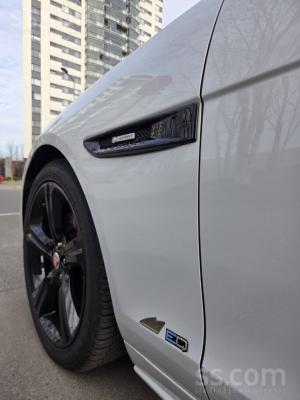White Jaguar XF 2015 in Riga, with an engine capacity of 2.00 L and mileage of 195 thousand km for 8950 €, photo 10 on AUTOMOTO.COM.LV