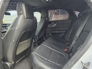 White Jaguar XF 2015 in Riga, with an engine capacity of 2.00 L and mileage of 195 thousand km for 8950 €, photo 13 on AUTOMOTO.COM.LV