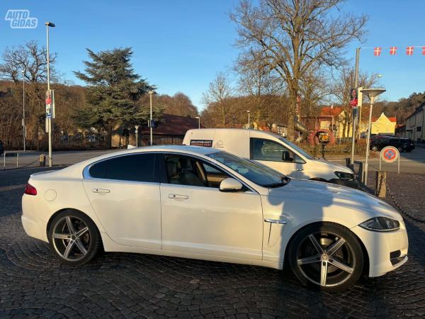 Balts Jaguar XF 2015 Gargždai, ar dzinēja tilpumu 2.00 L un nobraukumu 130 tūkst. km par 7600 €, foto 7 vietnē AUTOMOTO.COM.LV