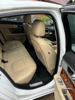 Balts Jaguar XF 2015 Gargždai, ar dzinēja tilpumu 2.00 L un nobraukumu 130 tūkst. km par 7600 €, foto 14 vietnē AUTOMOTO.COM.LV