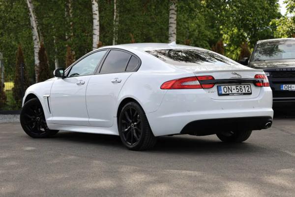 Balts Jaguar XF 2015 Jelgava, ar dzinēja tilpumu 2.20 L un nobraukumu 260 tūkst. km par 9350 €, foto 7 vietnē AUTOMOTO.COM.LV