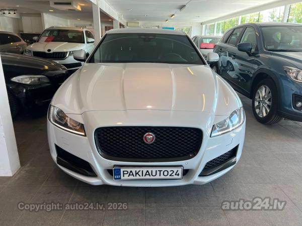 Balts Jaguar XF 2016 Pērnava, ar dzinēja tilpumu 2.00 L un nobraukumu 217 tūkst. km par 8999 €, foto 3 vietnē AUTOMOTO.COM.LV