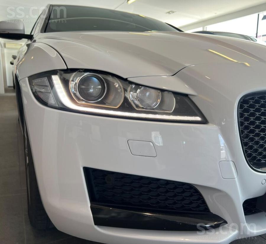 White Jaguar XF 2016 in Riga, with an engine capacity of 2.00 L and mileage of 218 thousand km for 8999 €, photo 1 on AUTOMOTO.COM.LV