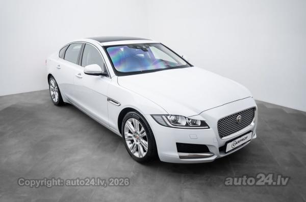 White Jaguar XF 2016 in Tallinn, with an engine capacity of 2.00 L and mileage of 194 thousand km for 13999 €, photo 3 on AUTOMOTO.COM.LV