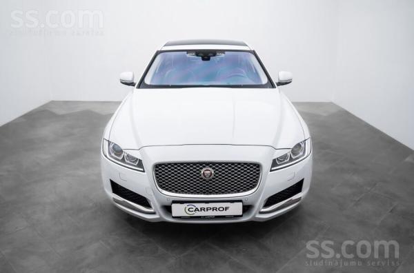 White Jaguar XF 2016 in Tallinn, with an engine capacity of 2.00 L and mileage of 194 thousand km for 13999 €, photo 4 on AUTOMOTO.COM.LV