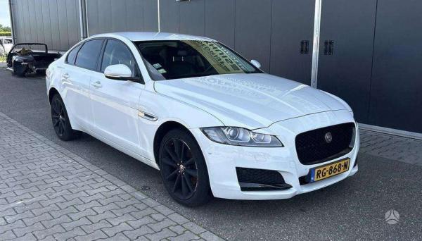Balts Jaguar XF 2017 Prienai, ar dzinēja tilpumu 2.00 L un nobraukumu 210 tūkst. km par 6200 €, foto 1 vietnē AUTOMOTO.COM.LV