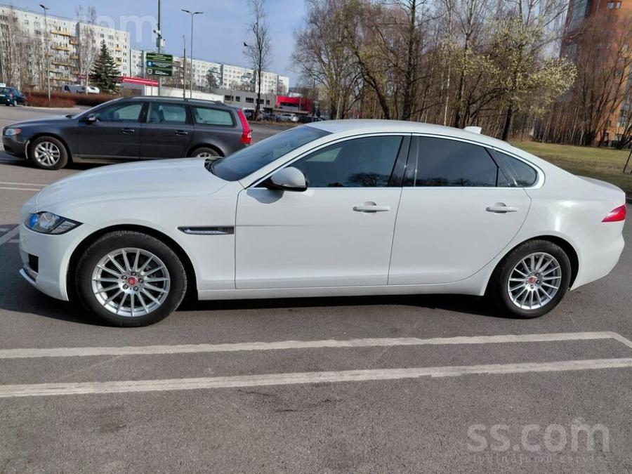 White Jaguar XF 2019 in Riga, with an engine capacity of 2.00 L and mileage of 60 thousand km for 16200 €, photo 1 on AUTOMOTO.COM.LV