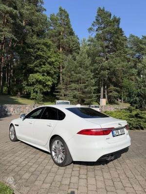 Balts Jaguar XF 2020 Viļņa, ar dzinēja tilpumu 2.00 L un nobraukumu 139 tūkst. km par 16900 €, foto 3 vietnē AUTOMOTO.COM.LV