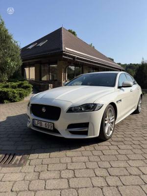 Balts Jaguar XF 2020 Viļņa, ar dzinēja tilpumu 2.00 L un nobraukumu 139 tūkst. km par 16900 €, foto 4 vietnē AUTOMOTO.COM.LV