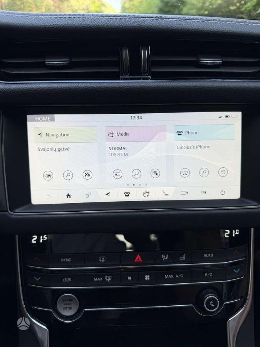 Balts Jaguar XF 2020 Viļņa, ar dzinēja tilpumu 2.00 L un nobraukumu 139 tūkst. km par 16900 €, foto 18 vietnē AUTOMOTO.COM.LV