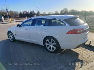 White Jaguar XF 2013 in Tallinn, with an engine capacity of 2.20 L and mileage of 0 thousand km for 7600 €, photo 11 on AUTOMOTO.COM.LV
